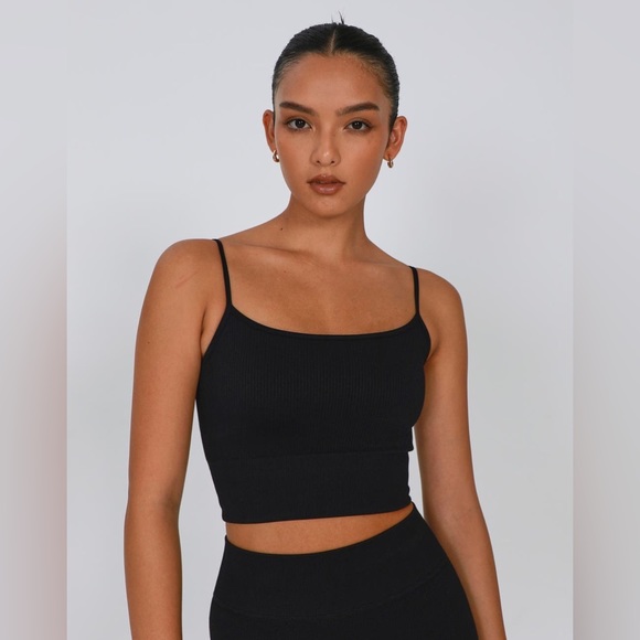 Glassons | Tops | Nwt Glassons Active Seamless Ribbed Contour Cropped ...